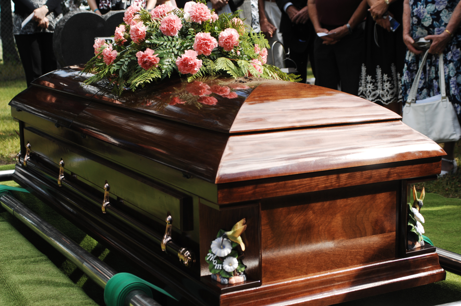 Proper Visitation and Funeral Etiquette - Stuhr Funeral Home